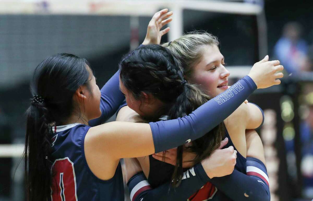 High school volleyball: Tompkins falls in Class 6A final