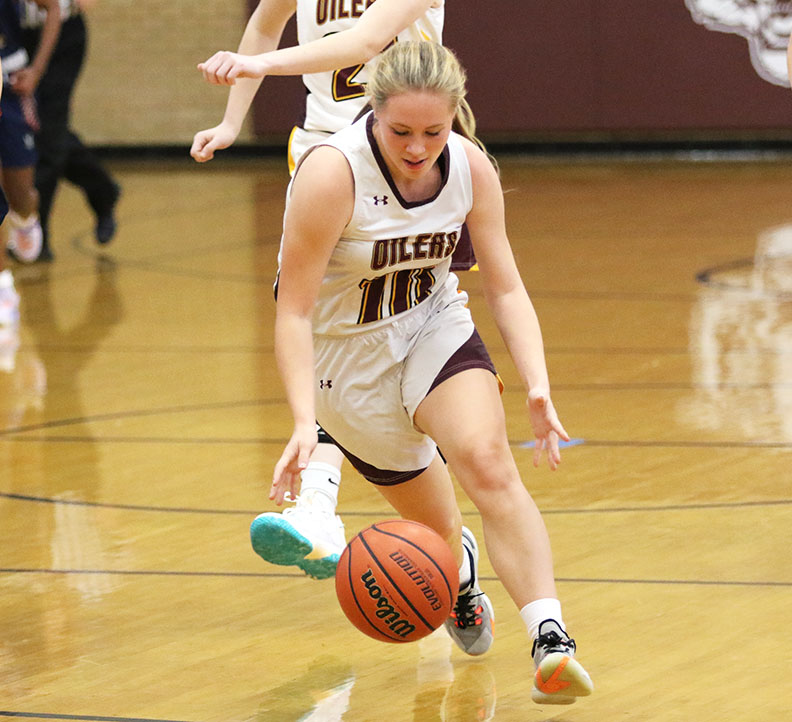 Oilers, Shells go 2-3 at Cat Classic