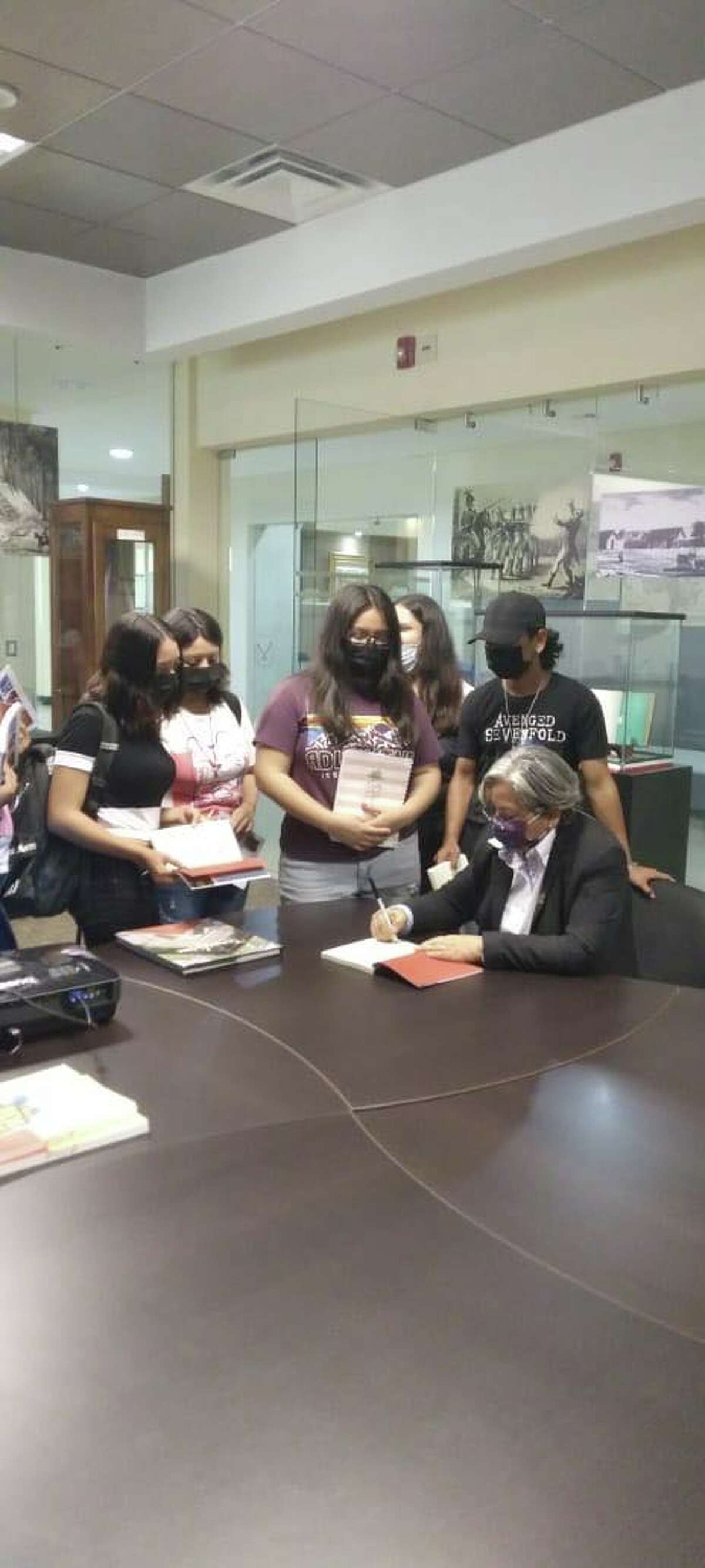 Avenida 35: Clara Garcia Saenz Q&A