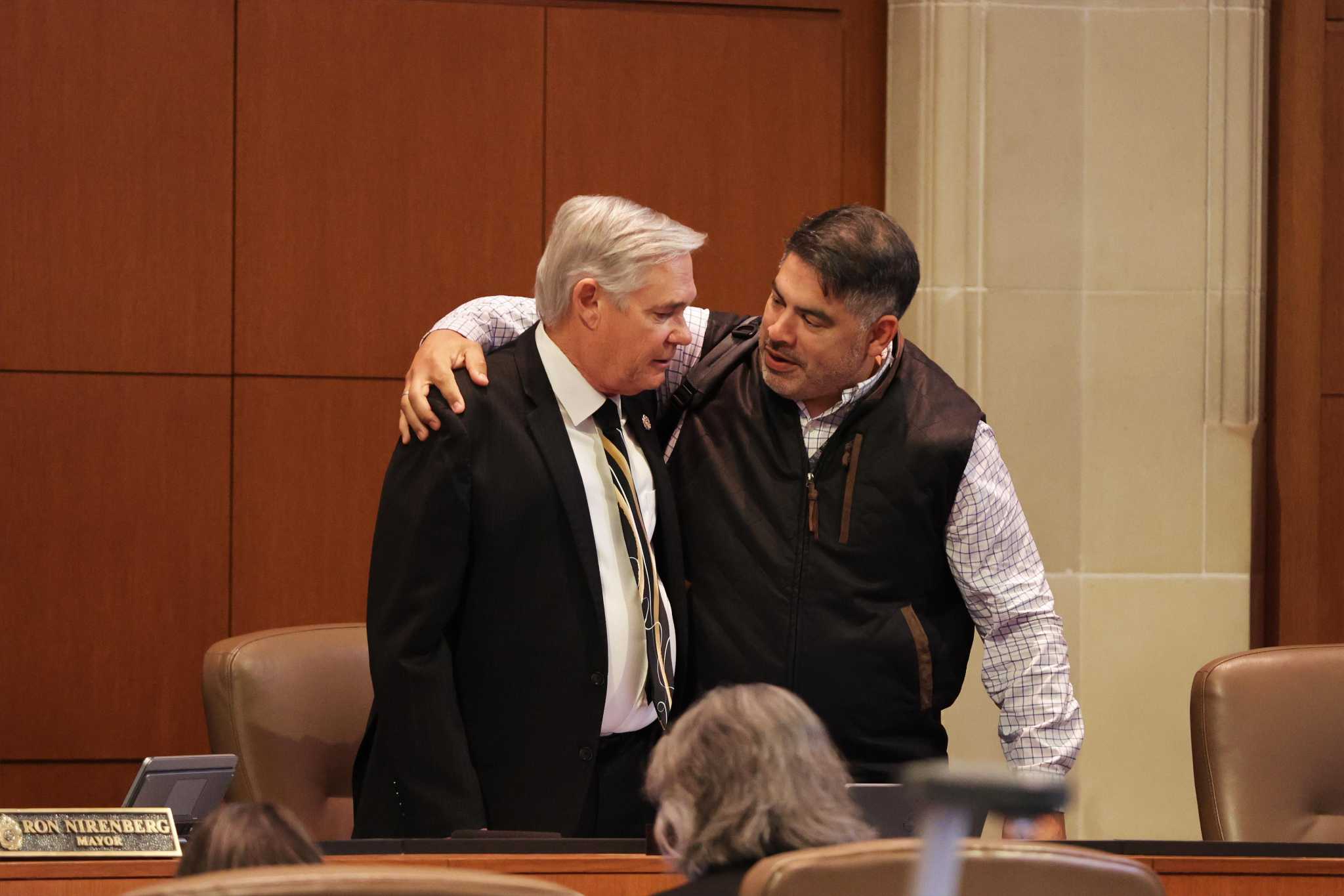 City Councilman Manny Pelaez commentary: Perry deserves chance