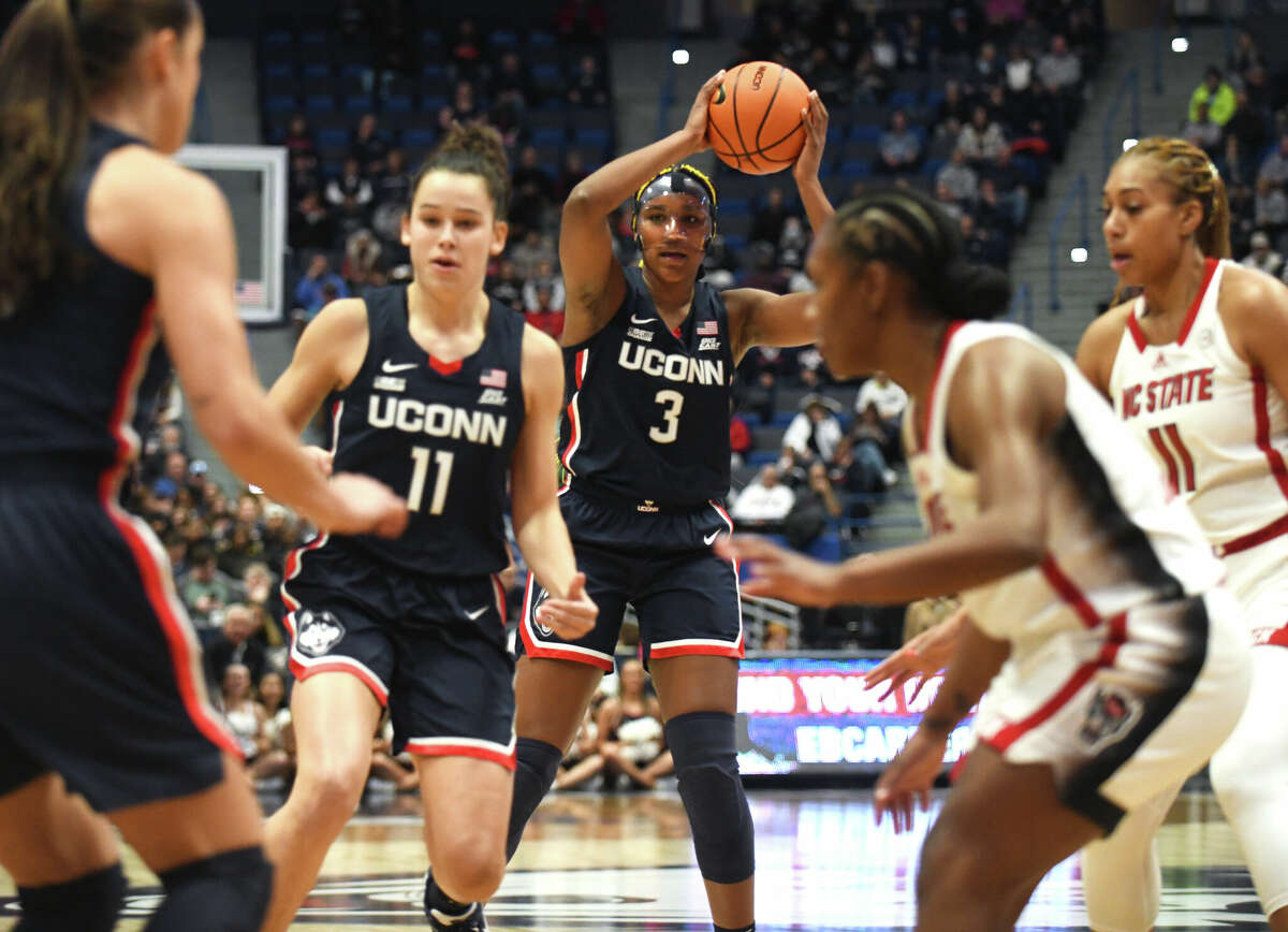 Aubrey Griffin, Aaliyah Edwards are leading UConn frontcourt