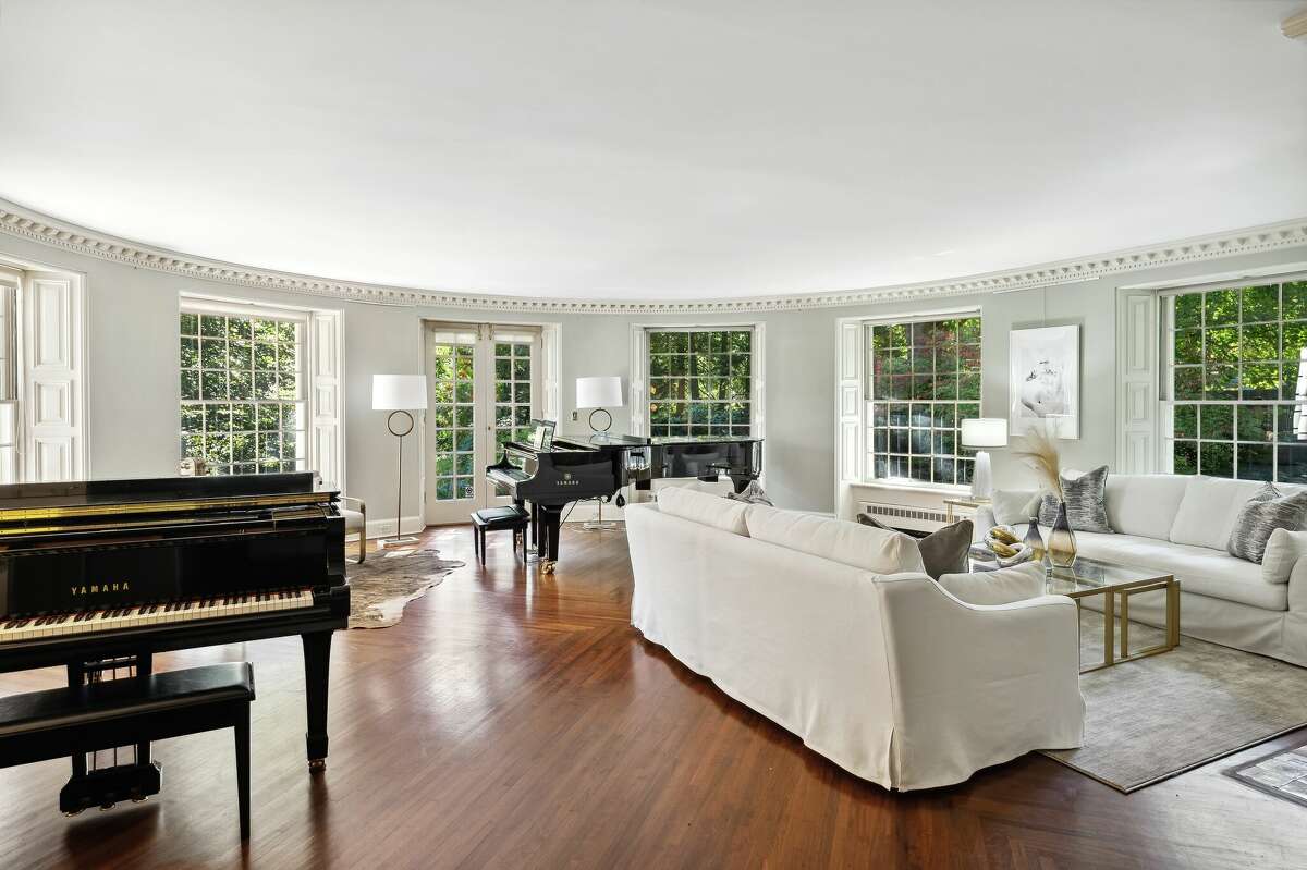 1800s CT estate said to be visited by Lincoln listed for $2.5M