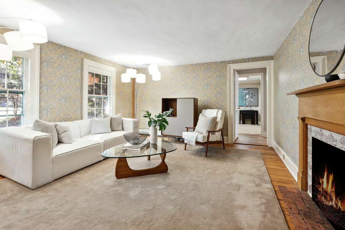 1800s CT estate said to be visited by Lincoln listed for $2.5M