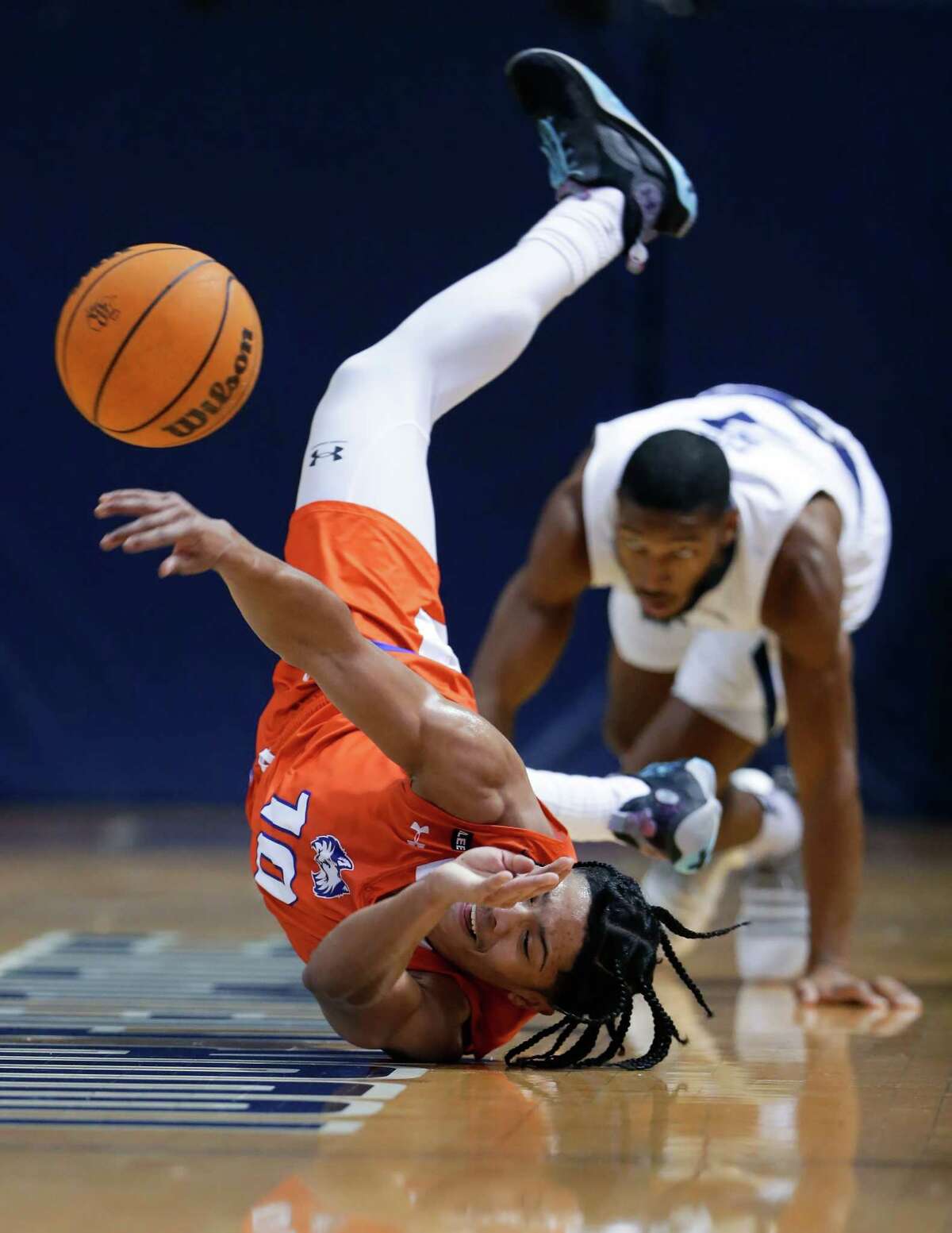 Mekhi Mason scores 25 as Rice downs Houston Christian