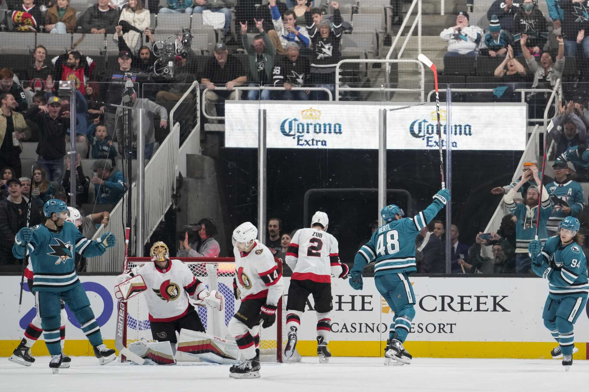 Erik Karlsson reaches 30 points, Sharks beat Senators 5-1