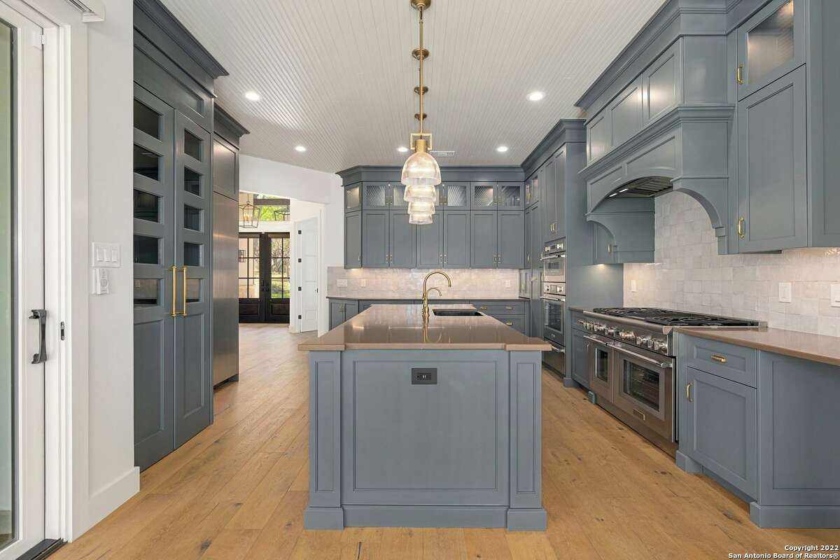 Ex Spur Matt Bonners Former Shavano Park Home Hits Market
