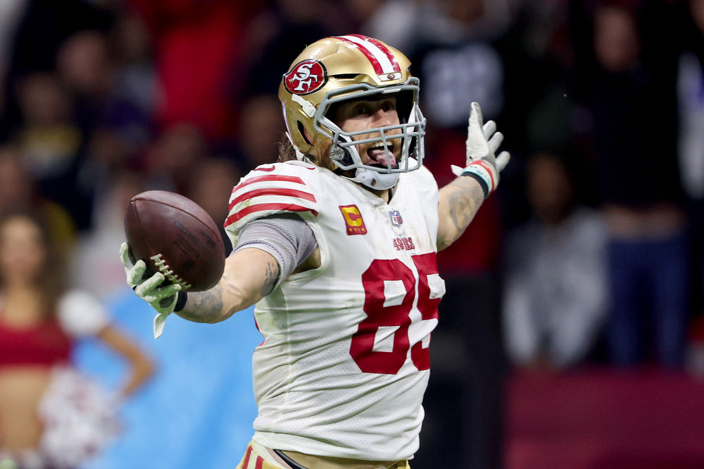 49ers' scary offense is unleashed in win over Cardinals