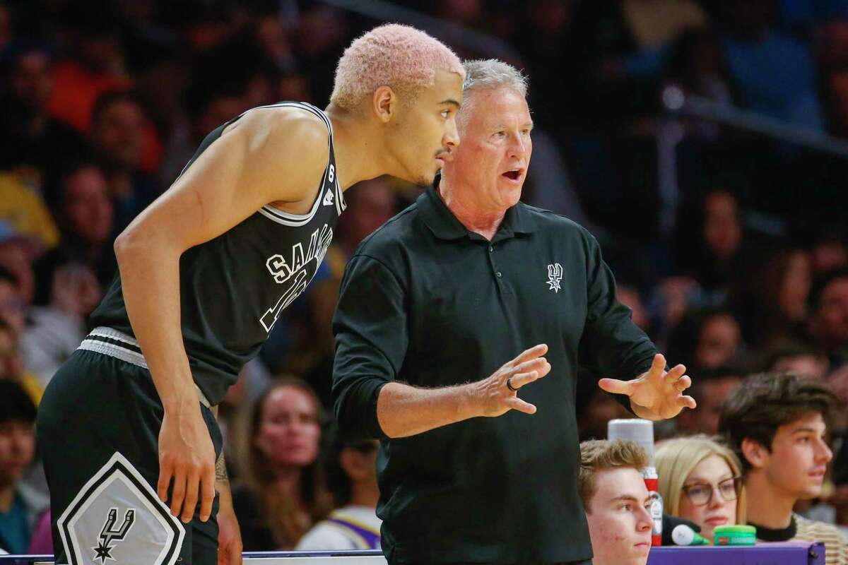 As losses mount, Spurs keep goals in perspective