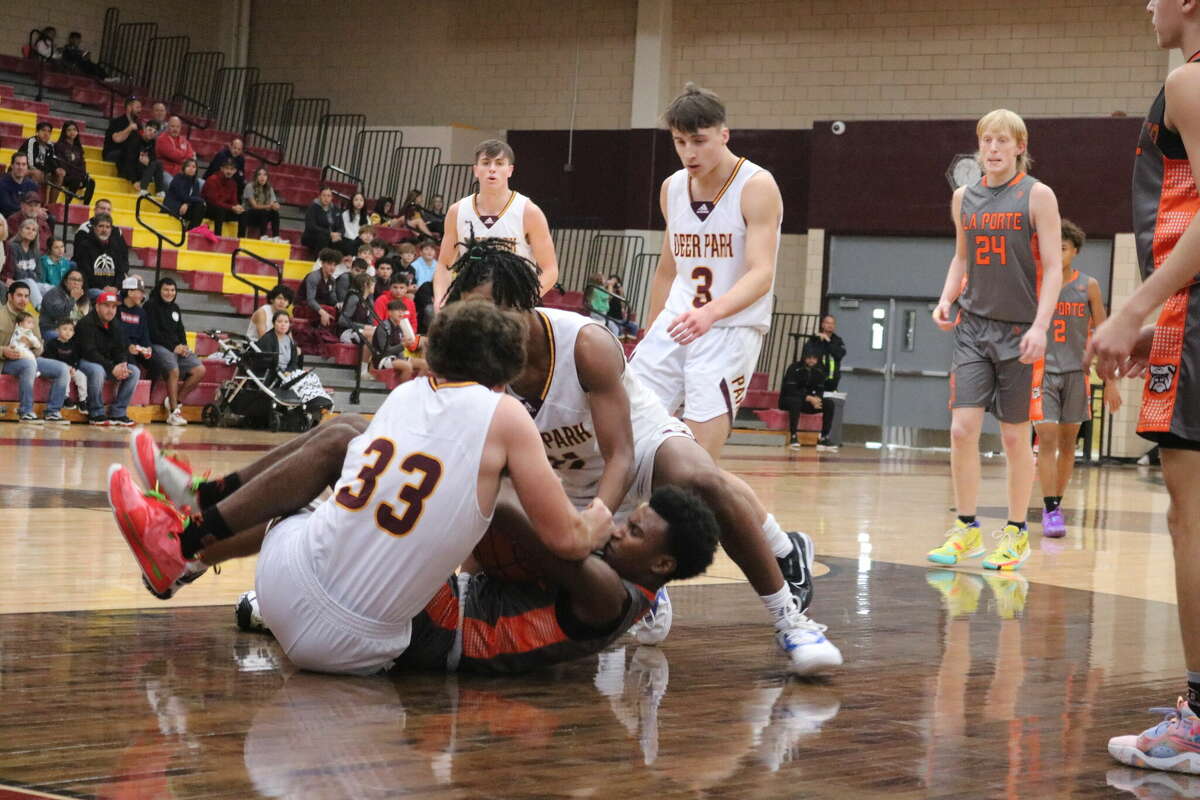 For second time in a week, Deer Park downs rival La Porte