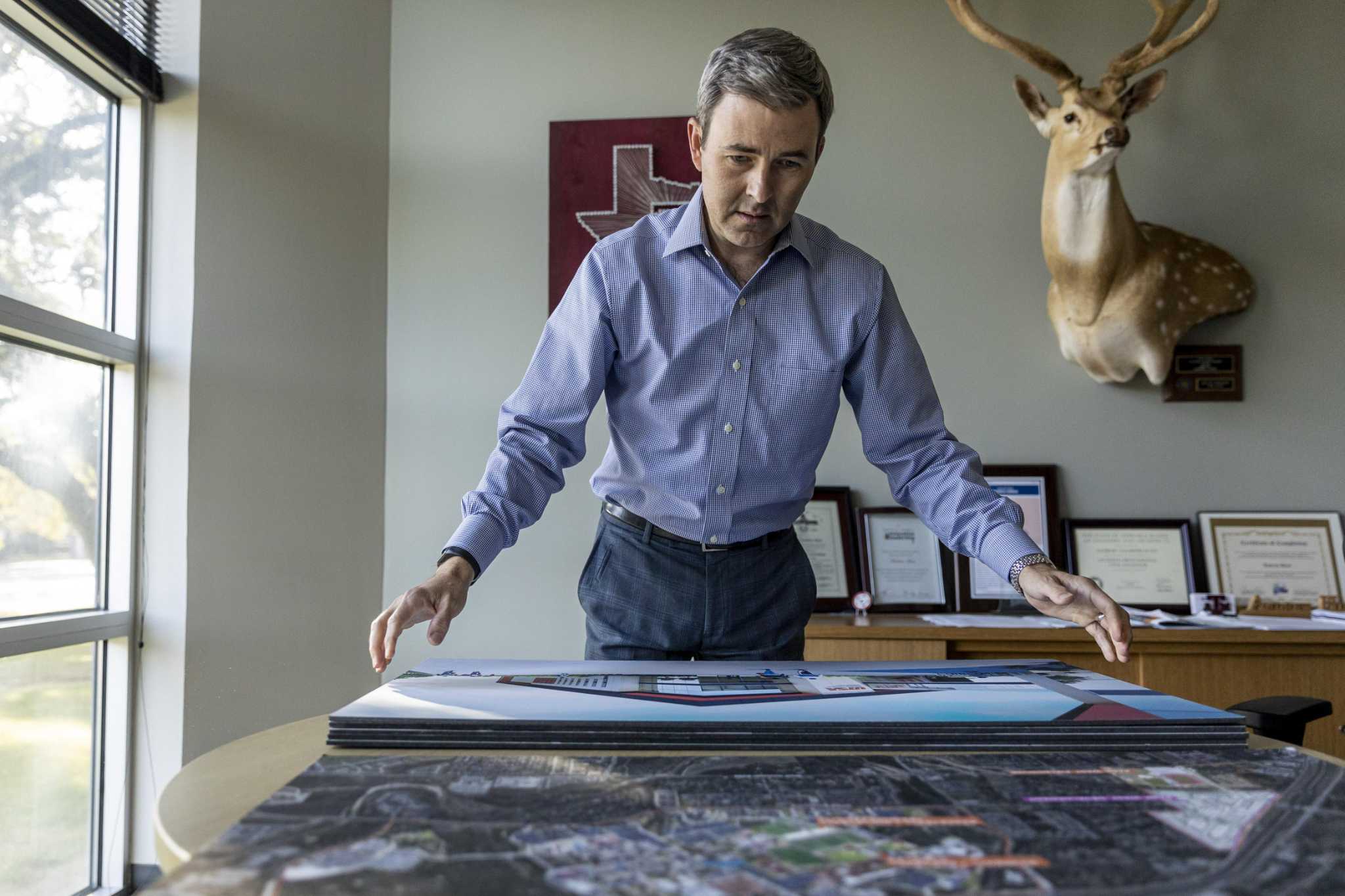 Project Control helps clients manage construction projects