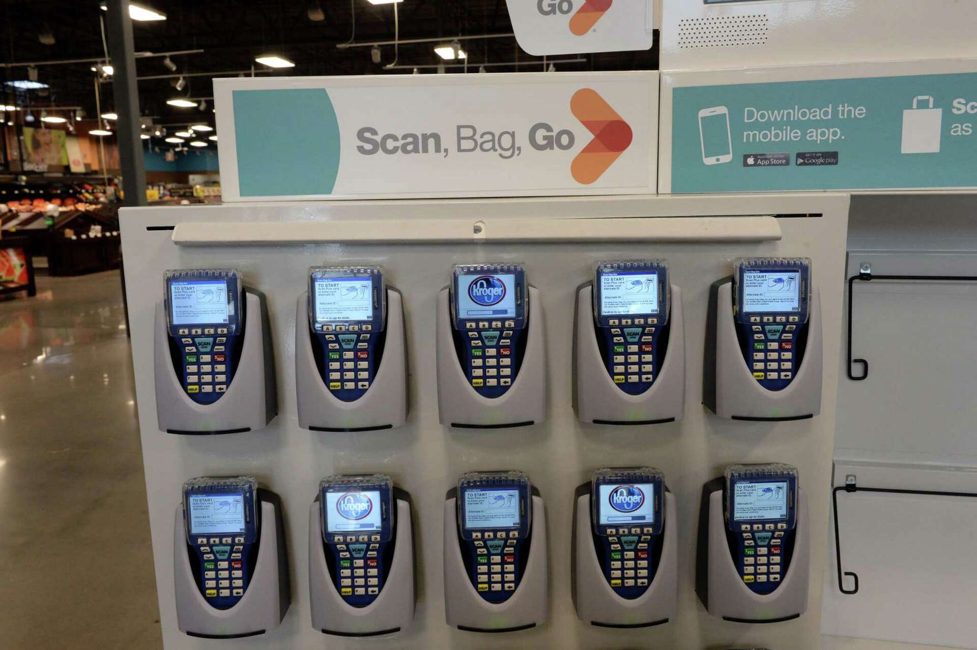 H-E-B, Walmart, Kroger keep testing self-checkout technology