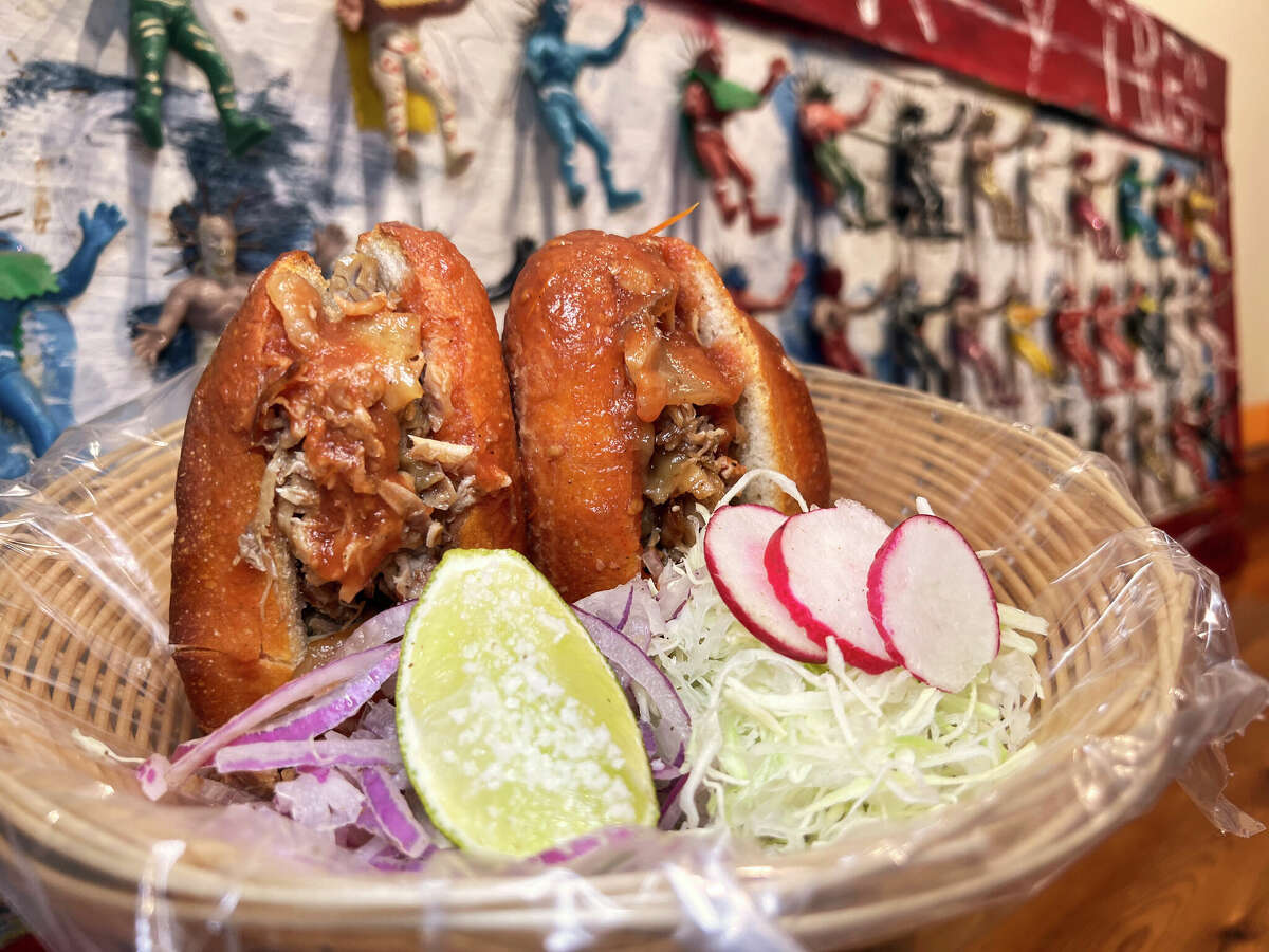 Ro-Ho Pork & Bread earns worth-a-drive rating for tortas ahogadas