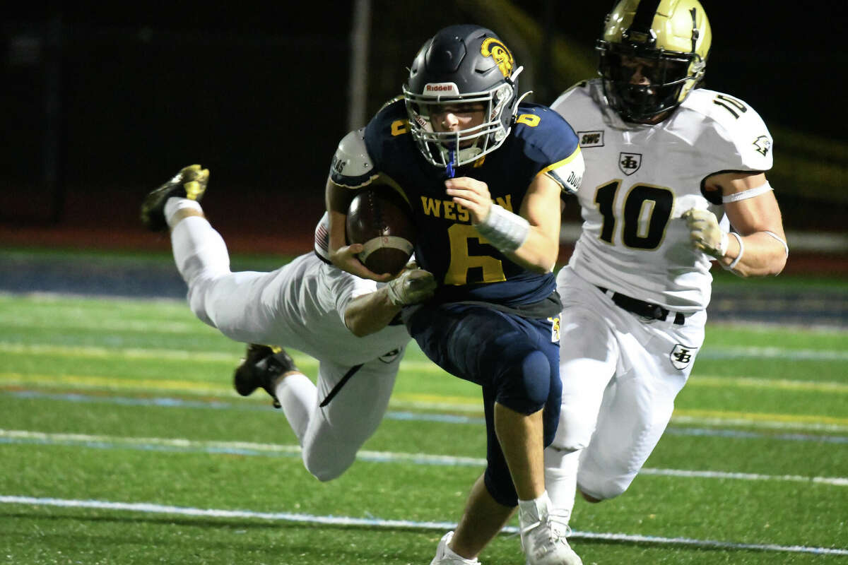 Weston 2023 CT high school football preview