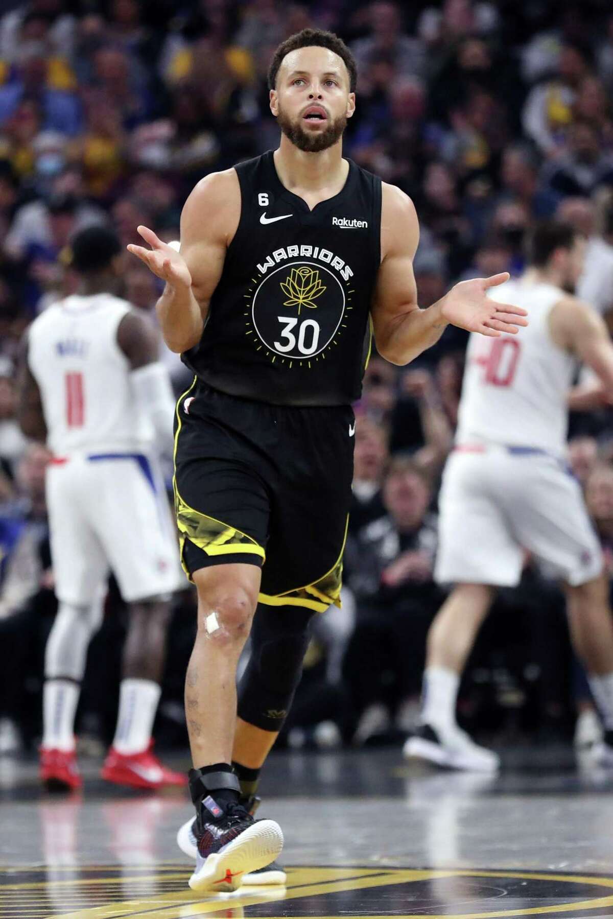 Warriors’ hot-shooting Andrew Wiggins scores 31 in blowout of Clippers