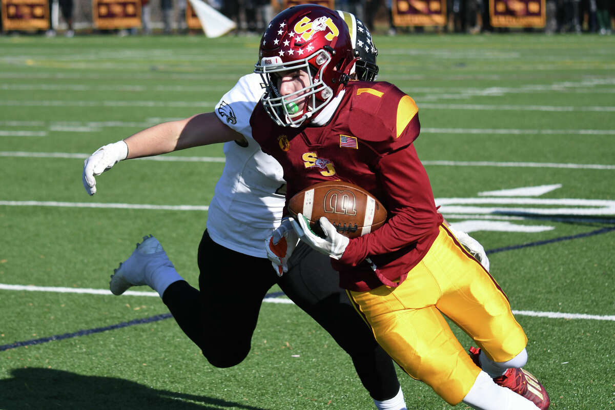 Logan Spoelstra's kick wins it as No. 5 St. Joseph clinches No. 1 seed ...