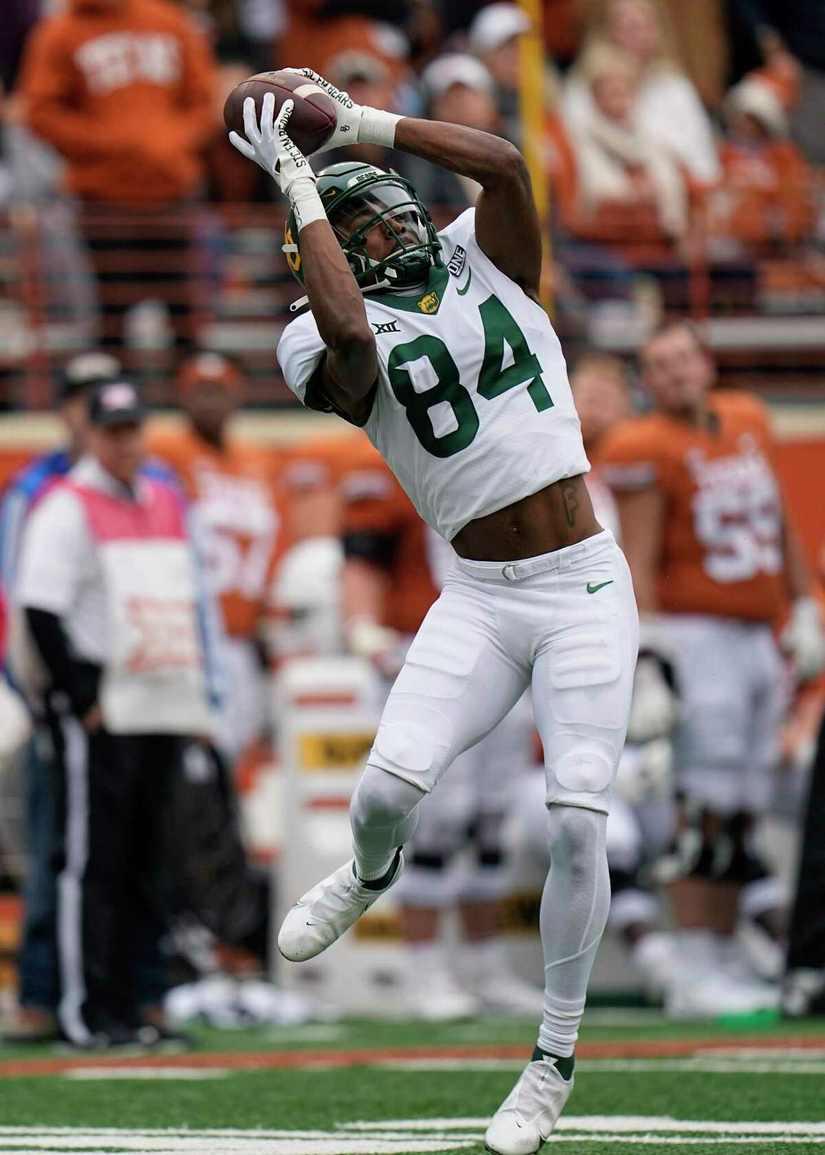 No. 23 Texas keeps Big 12 championship game hopes alive with win over ...