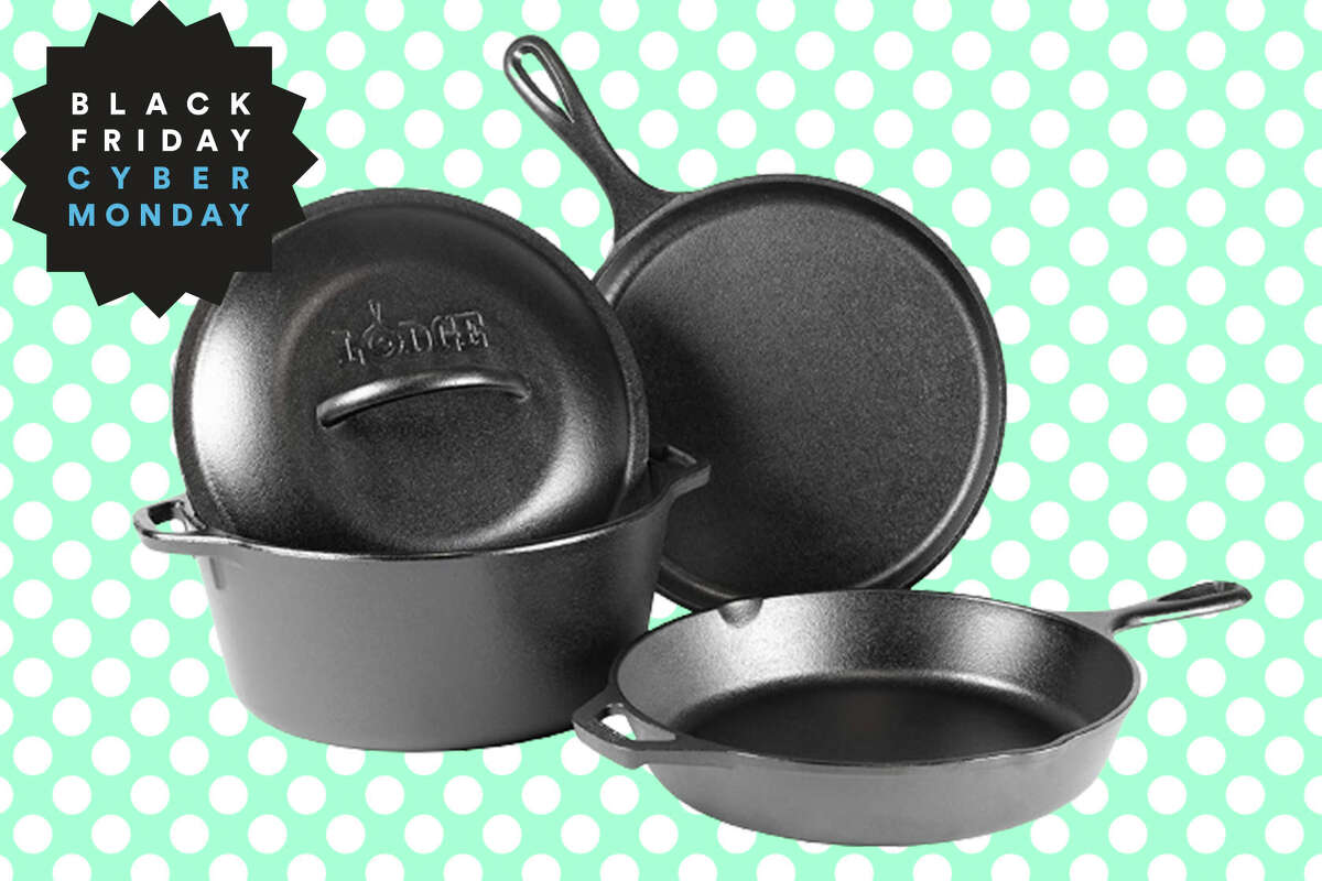 Save almost 50% on this Lodge cast iron 4-piece cookware set