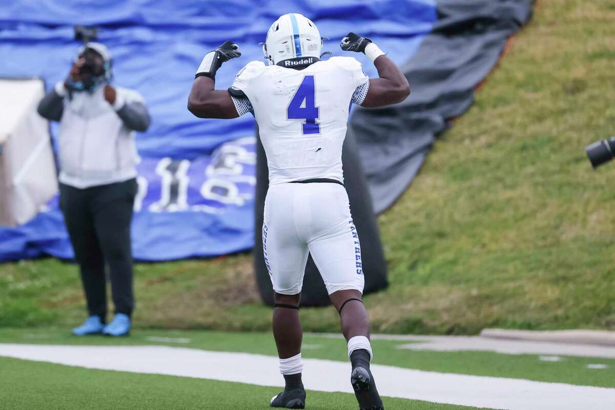 C.E. King rallies past Hightower for playoff victory