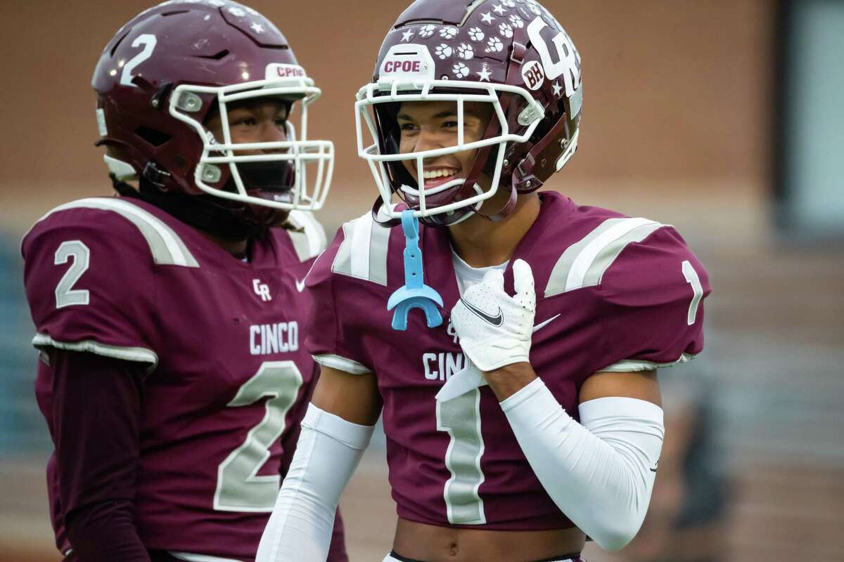 North Shore Mustangs advance to 8th straight regional finals