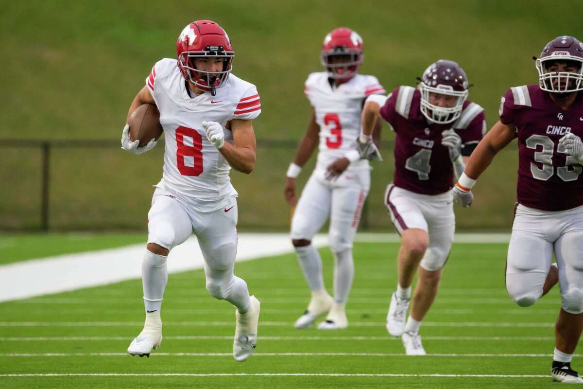 North Shore Mustangs advance to 8th straight regional finals
