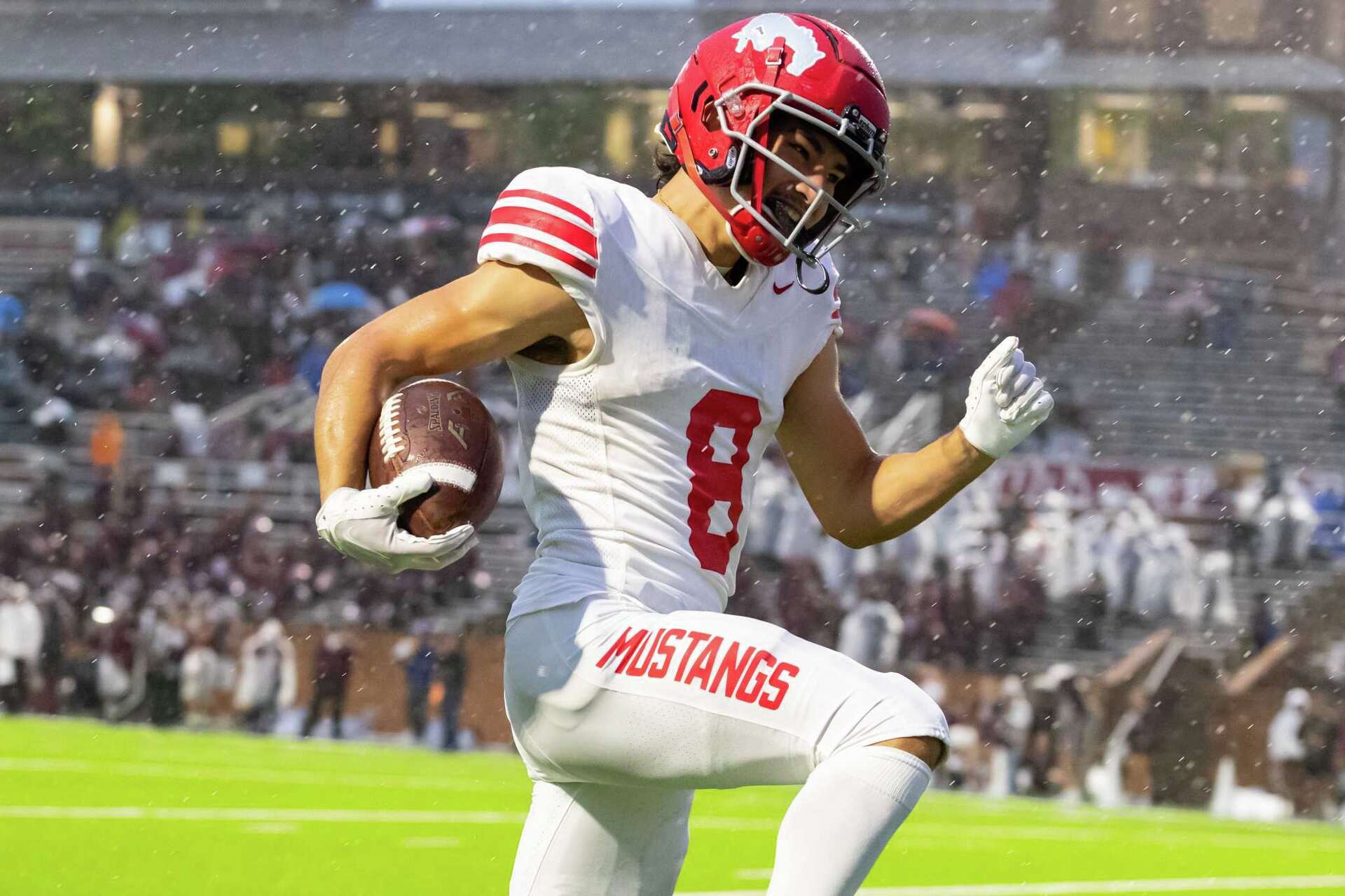 North Shore Mustangs advance to 8th straight regional finals