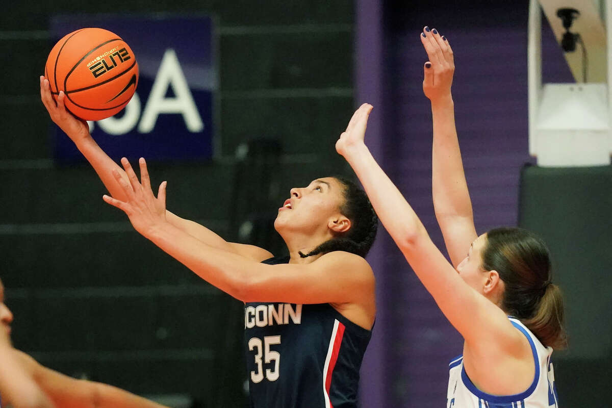 UConn women's basketball defeats Duke