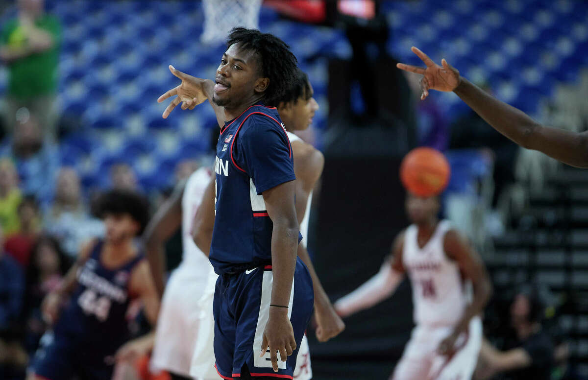 UConn advances in Phil Knight Invitational with win over Alabama