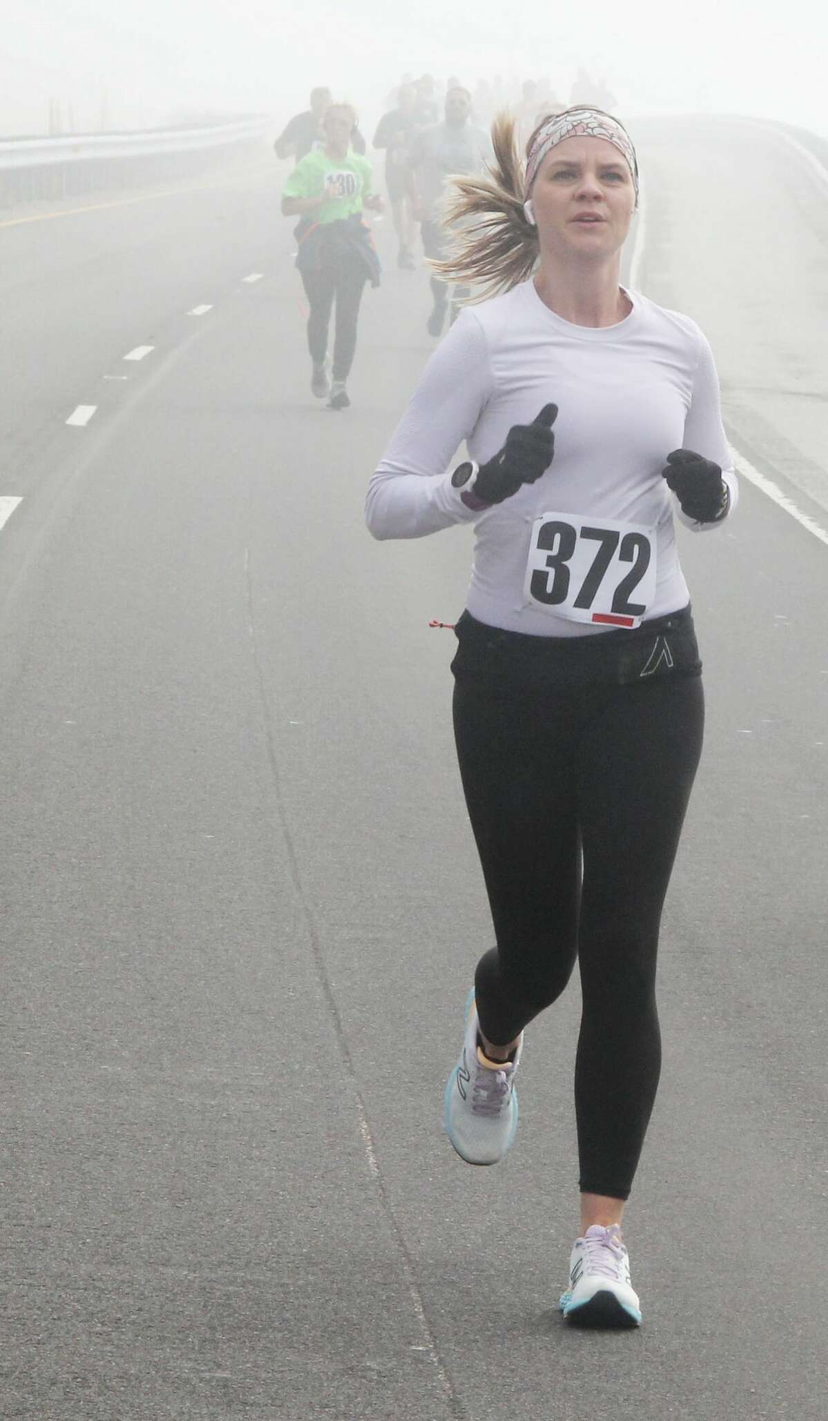 Alton's River Road Run has foggy backdrop