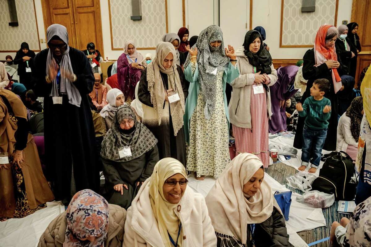 Muslims open convention to others to facilitate discussion