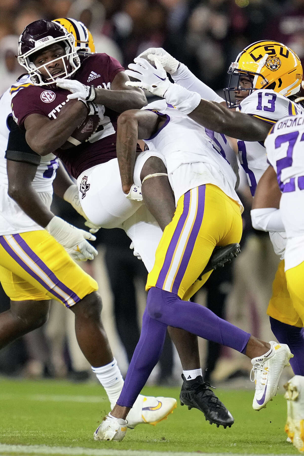 Texas A&M Aggies upend No. 5 LSU to end season on high note