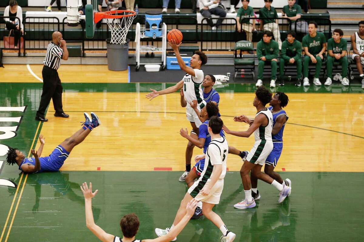 Boys basketball: Strake Jesuit tops state-ranked Cypress Creek