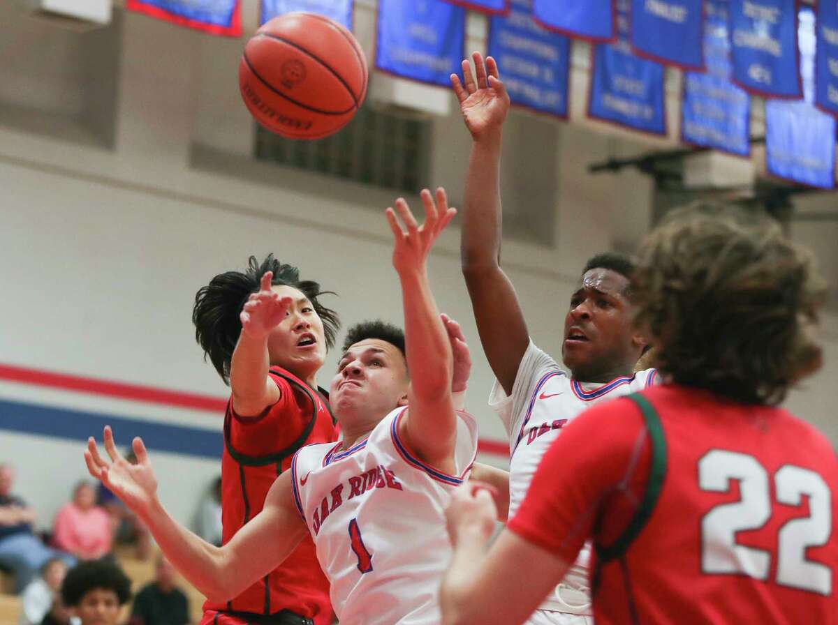 Eberwein's 30 points leads The Woodlands over Oak Ridge