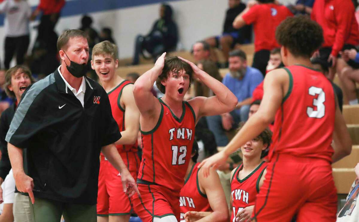 Eberwein's 30 points leads The Woodlands over Oak Ridge