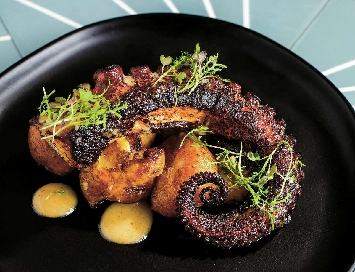 San Antonio cookbook shares 80 popular restaurant recipes