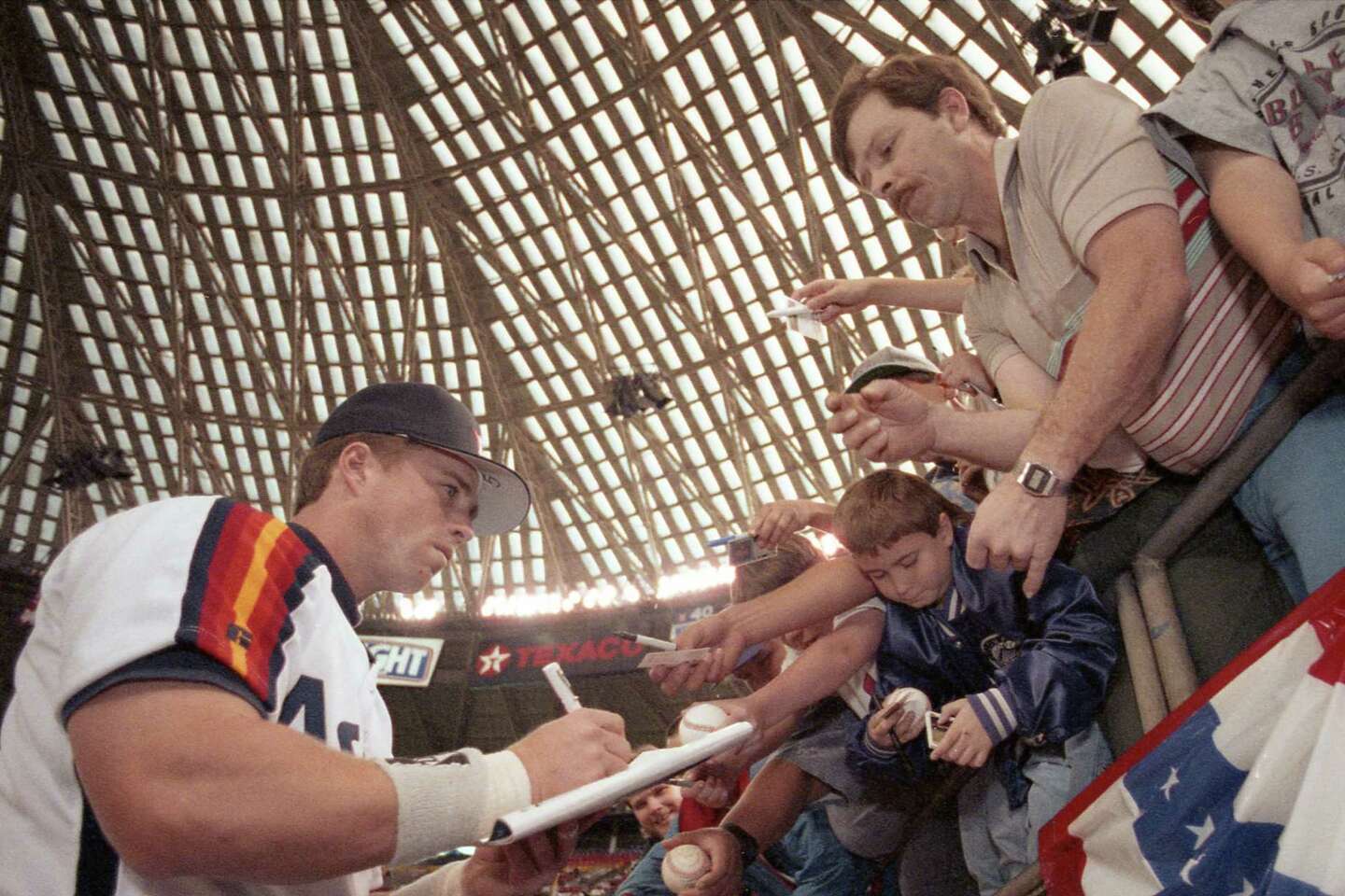 Jeff Bagwell's batting stance that led to legendary Astros career