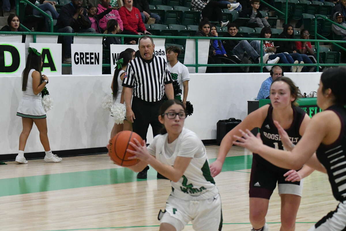 Floydada Whirlwinds breeze on past Lubbock Roosevelt Eagles in double ...