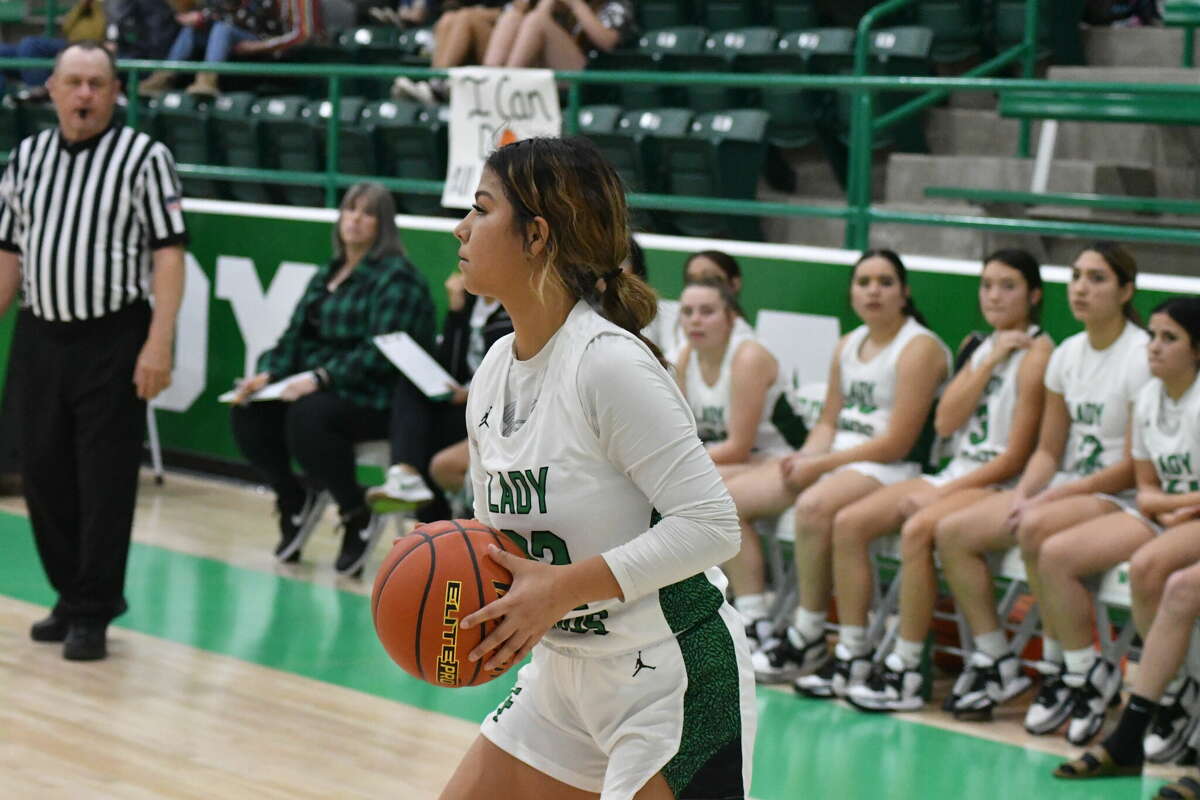 Floydada Whirlwinds breeze on past Lubbock Roosevelt Eagles in double ...