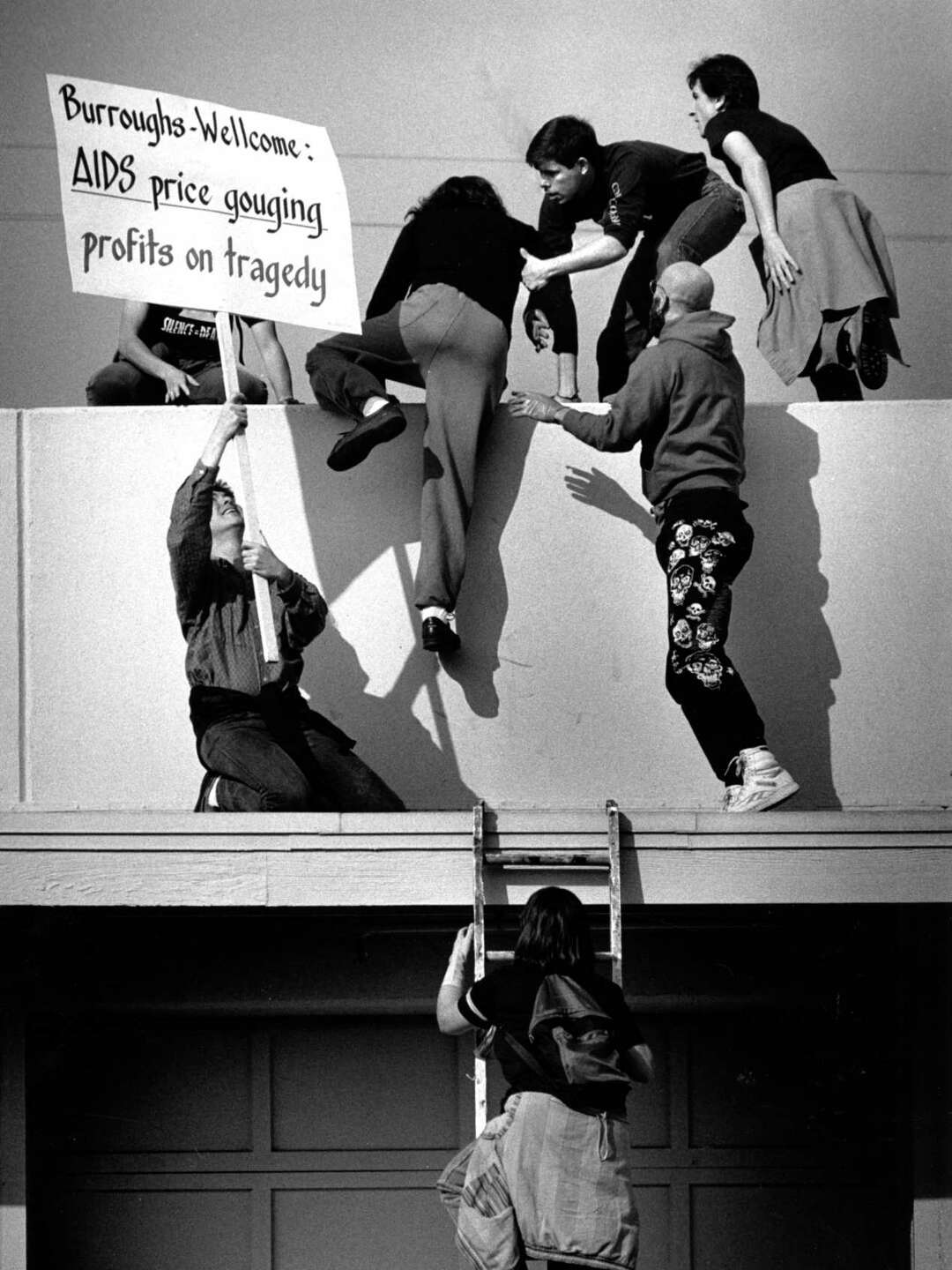 Powerful photos show San Francisco’s fight against AIDS epidemic