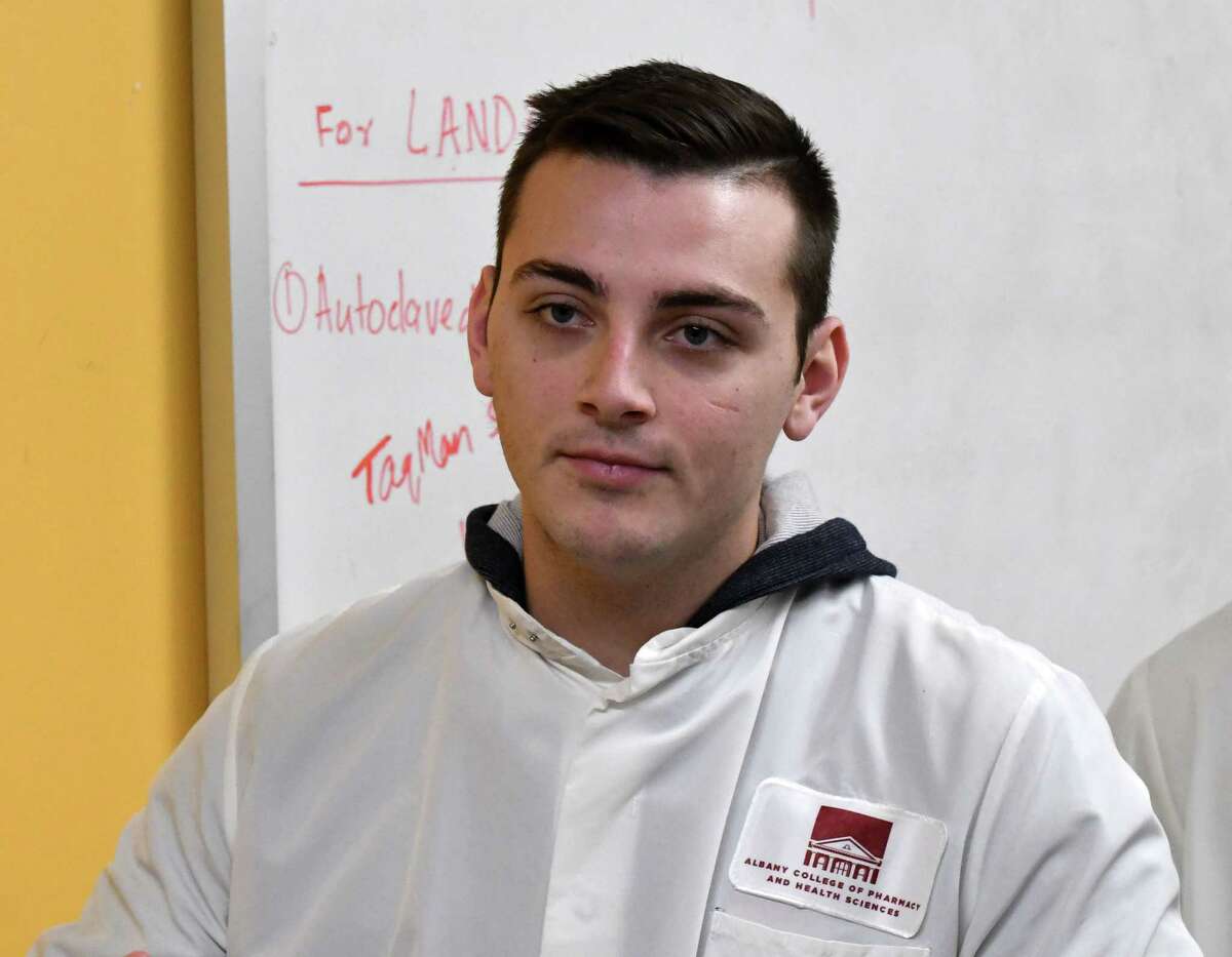 Albany College of Pharmacy researchers work to cure HIV