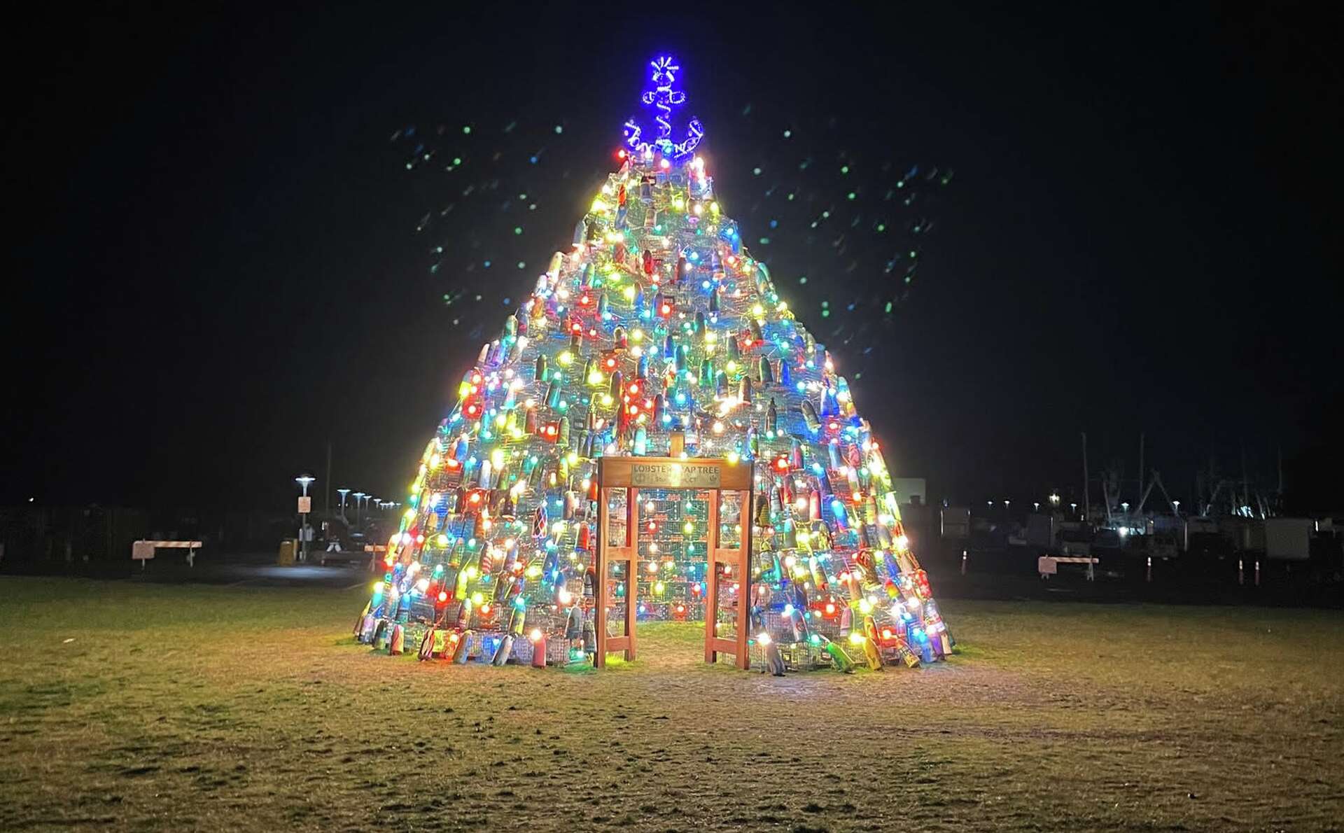 CT's lobster trap holiday trees aim to bring communities together