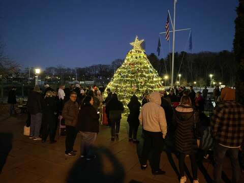 CT's lobster trap holiday trees aim to bring communities together
