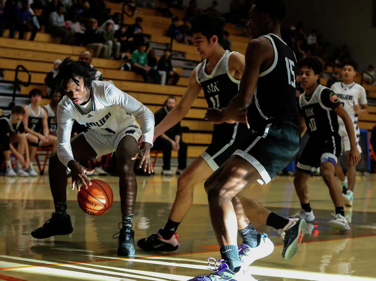 College Park swipes two wins to begin Grand Oaks Tournament