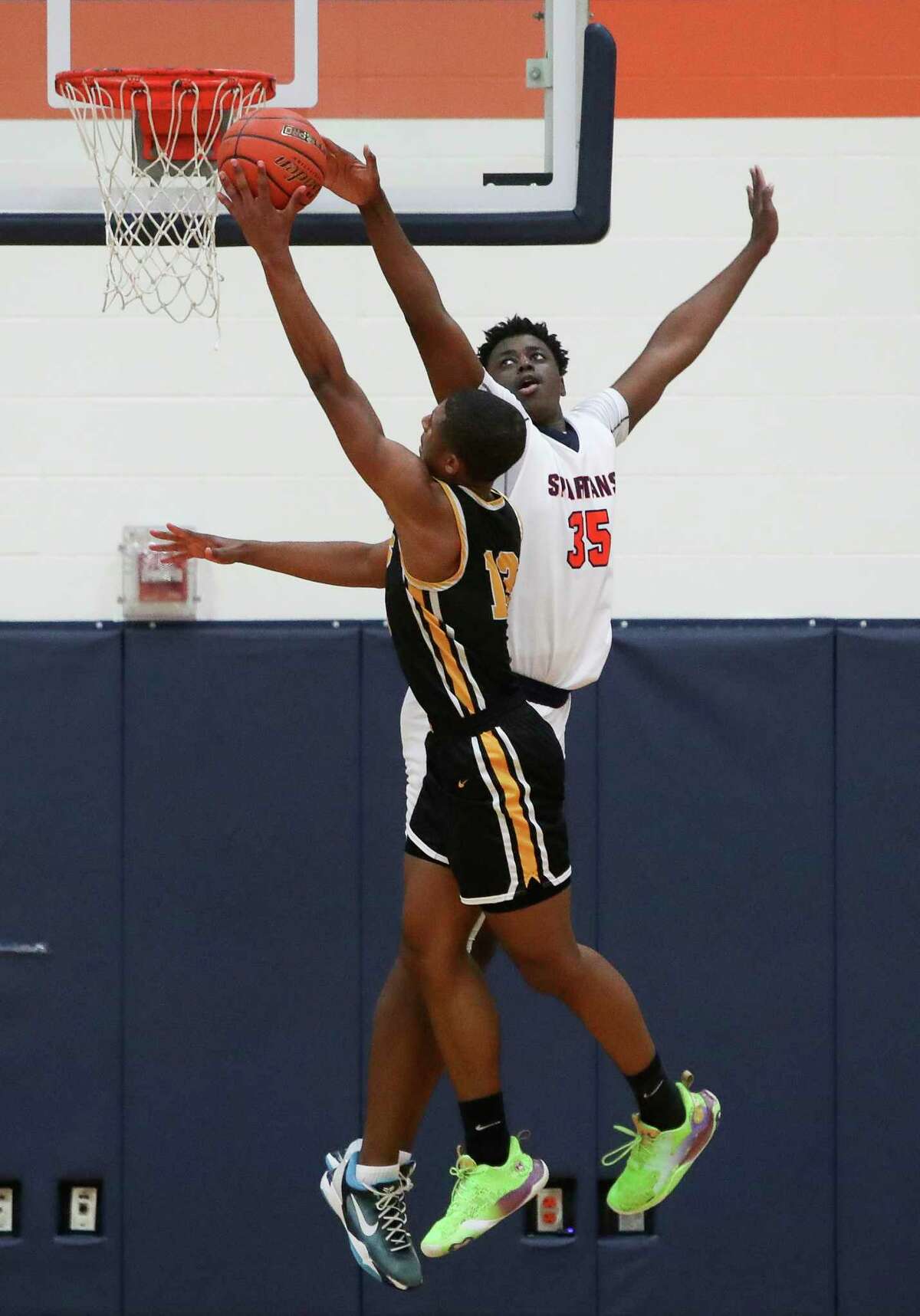 Fort Bend Marshall Buffalos topple Seven Lakes Spartans