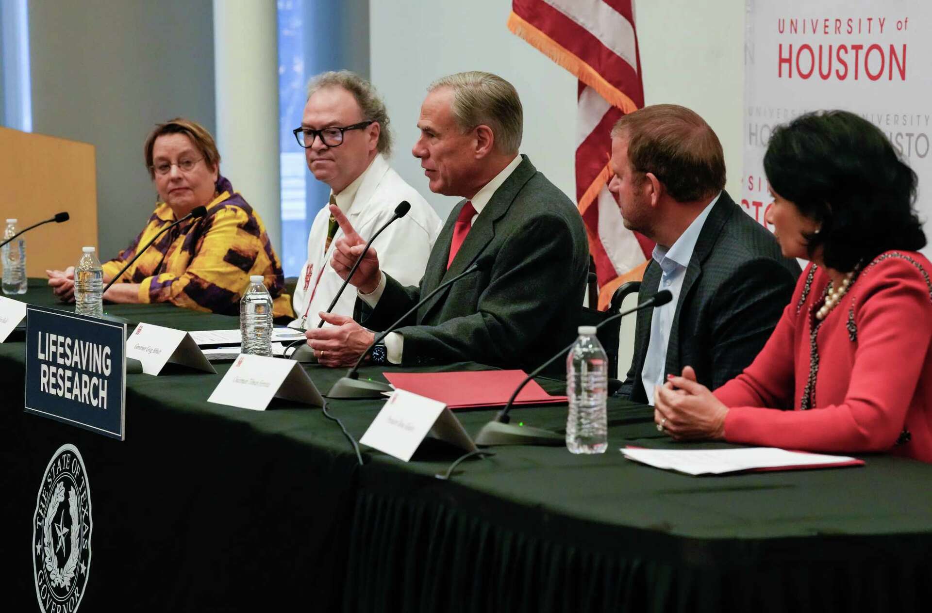 Gov. Greg Abbott declares opposition to tuition hikes in session