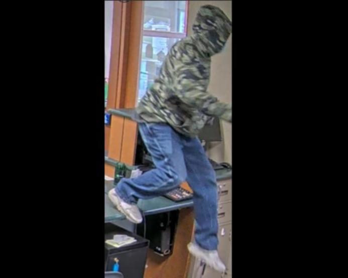 FBI: 'Route 91 Bandit' accused of 14 bank heists nabbed in CT