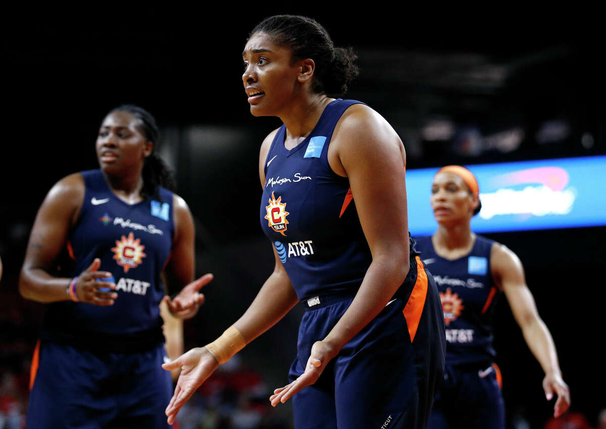 Forrmer UConn star Morgan Tuck is CT Sun's new assistant GM