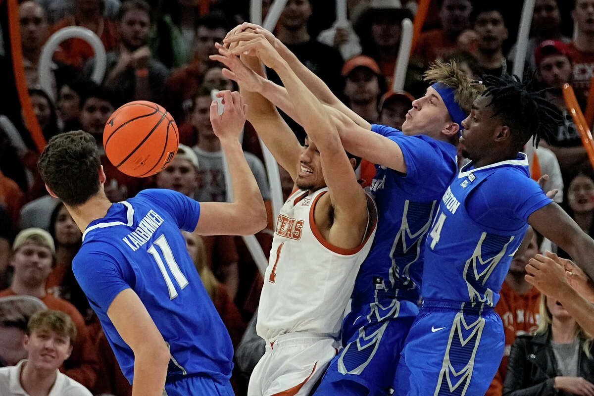 UT Longhorns hold of Creighton Bluejays to stay perfect