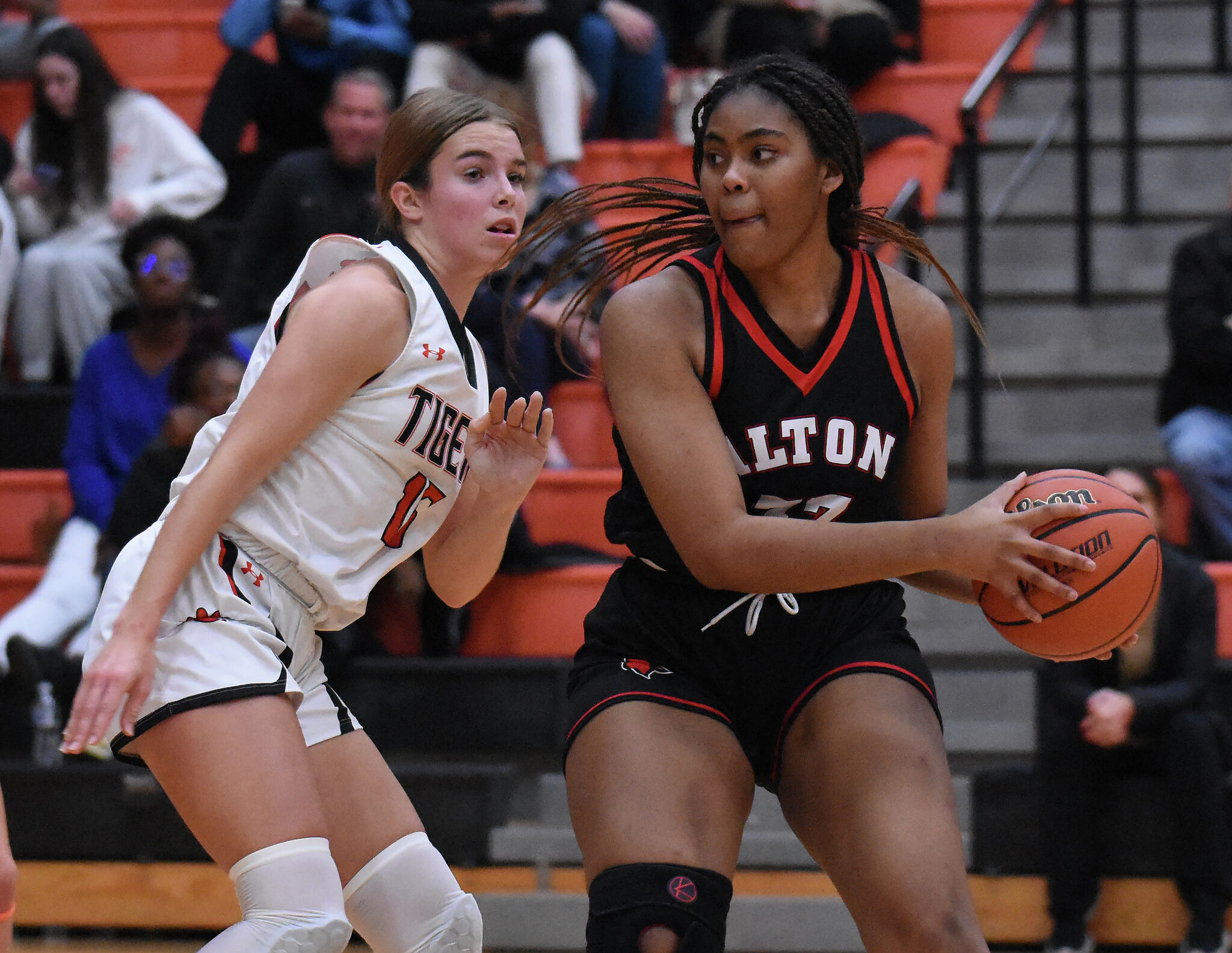 Alton Redbirds defeat Edwardsville Tigers for first time since 1998