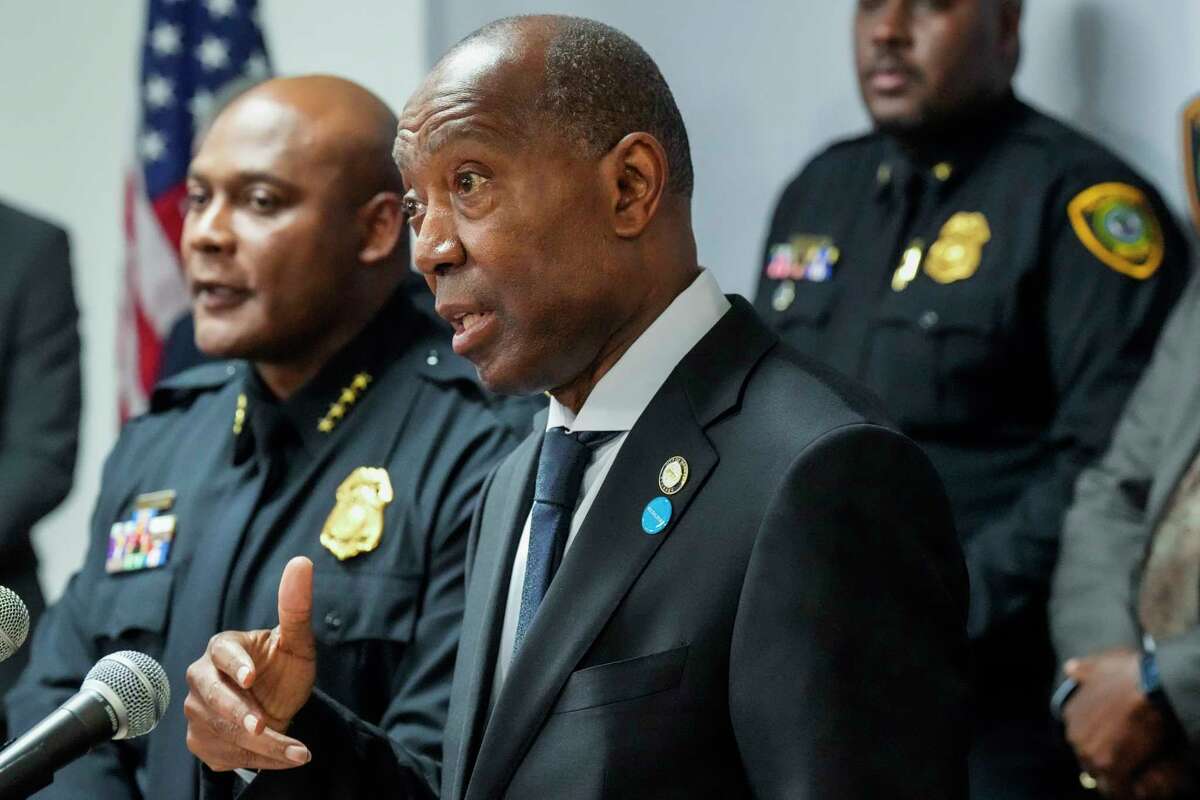 Takeoff shooting: Man charged with murder of Migos rapper in Houston