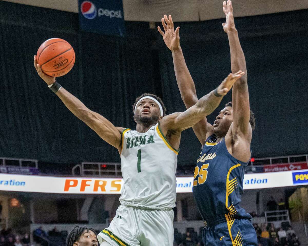 Siena men's basketball outlasts Canisius in MAAC opener